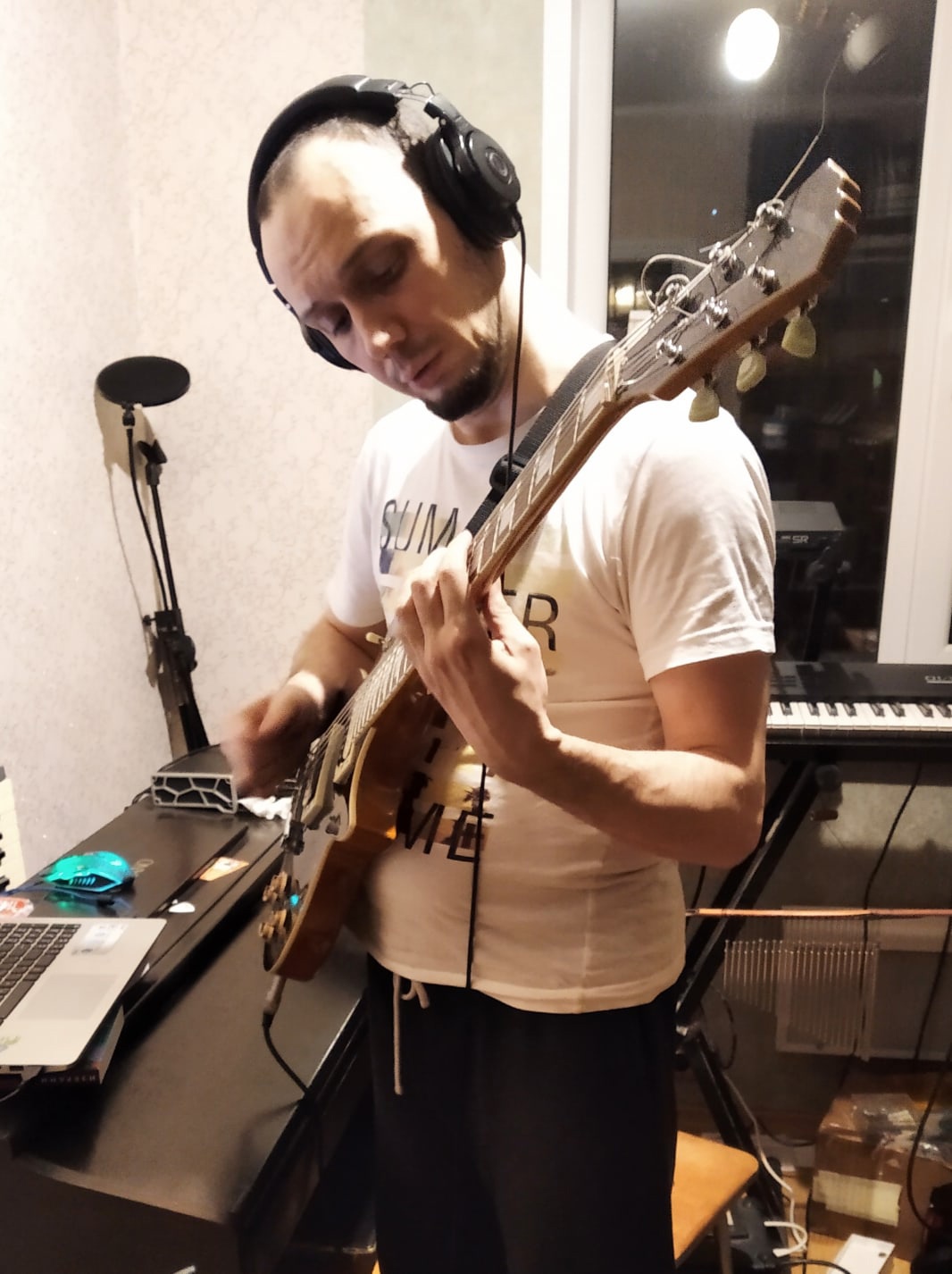 biography – mirrorhe[art] — the home page of yuri ilyin, a music ...